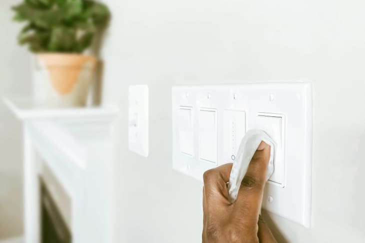 How Long Do Germs Like the Coronavirus Live on Surfaces? | Apartment ...