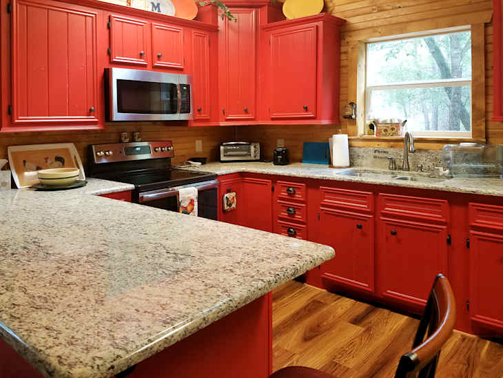 The 5 Worst Kitchen Colors, According to Designers | The Kitchn