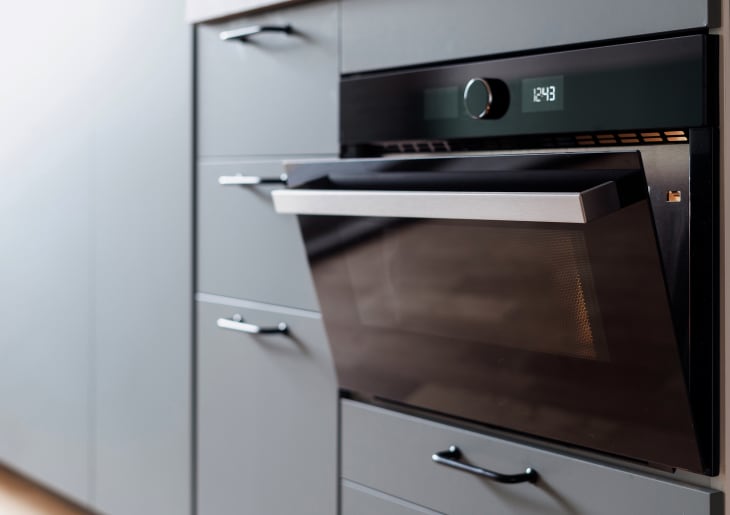These 5 Features Make Your Kitchen Look Instantly Dated | The Kitchn