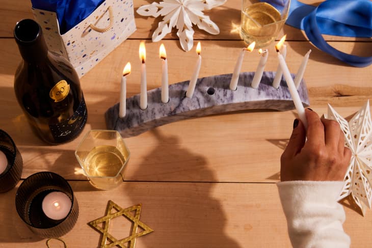 10 Christmas Bingo Ideas for Your Next Holiday Party | Apartment Therapy