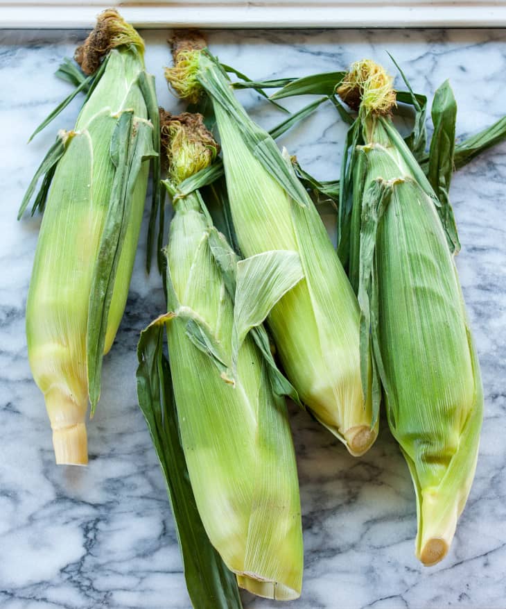 How To Shuck Corn Quickly and Cleanly | Kitchn