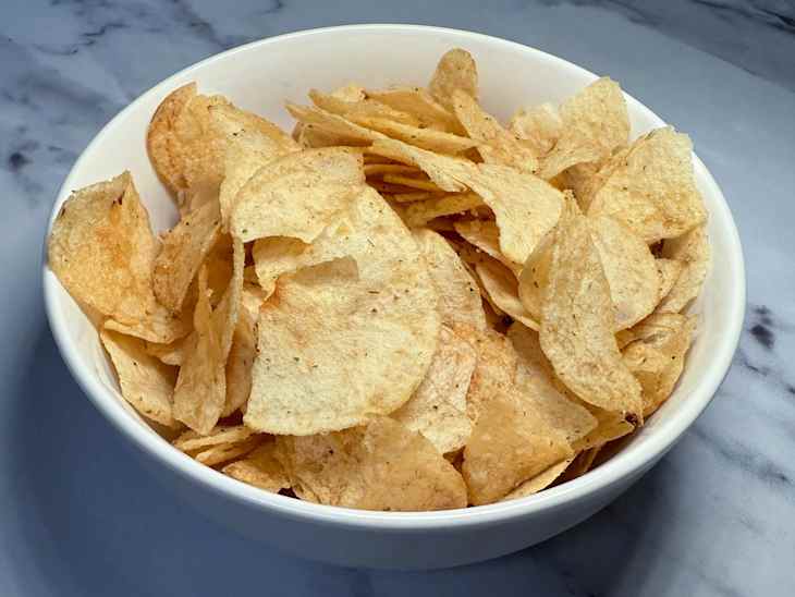 I'm Obsessed with These "Honey Butter" Japanese Potato Chips | Dorm Therapy