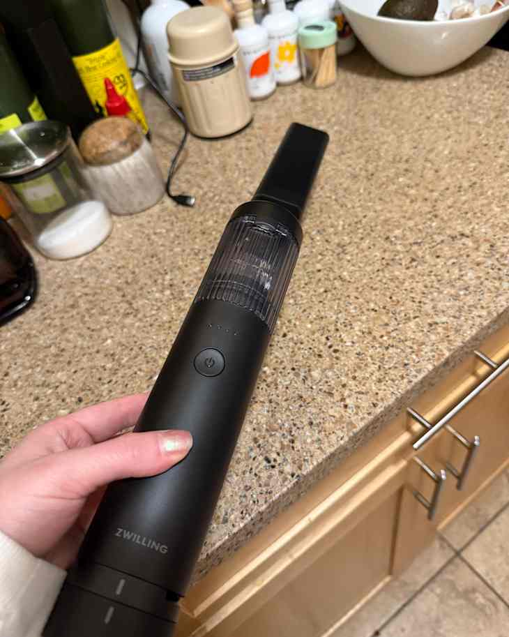 The Mini Vacuum That Makes Cleaning My Kitchen Countertops Ridiculously ...