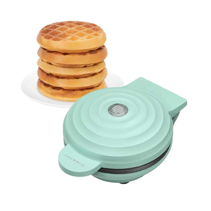 This "Adorable" Mini Waffle Maker Has Over 4,000 5-Star Reviews | The ...