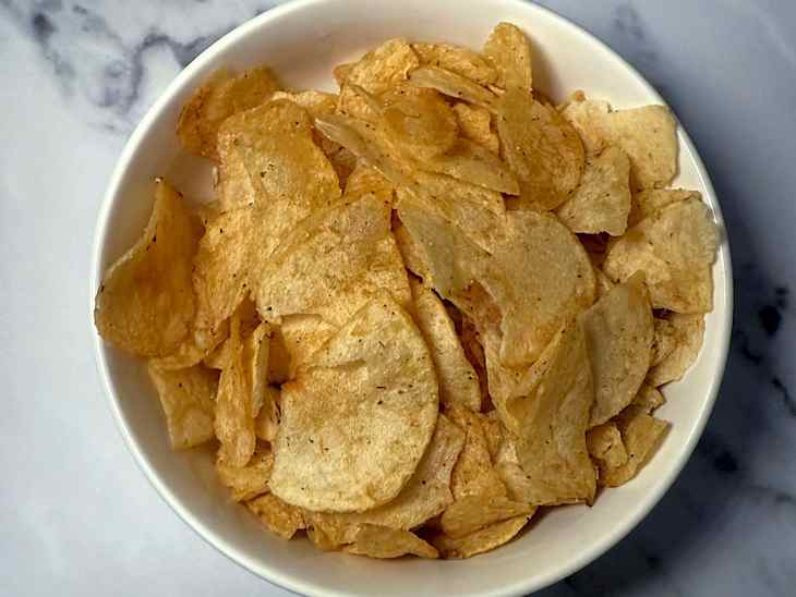 I'm Obsessed with These "Honey Butter" Japanese Potato Chips | Dorm Therapy