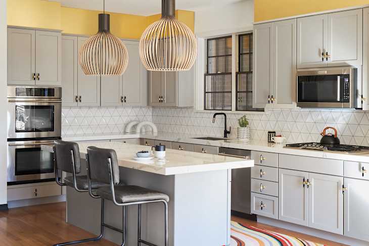 This Midwestern Family's Tired 2000s Kitchen Gets a Jaw-Dropping ...