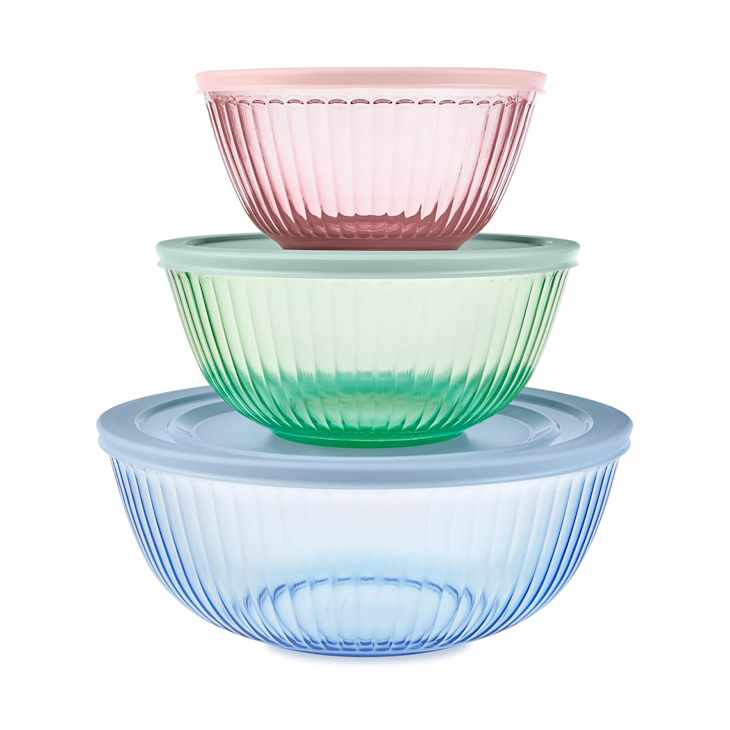 These "Gorgeous" Pyrex Bowls Have Over 1,000 5-Star Reviews | The Kitchn