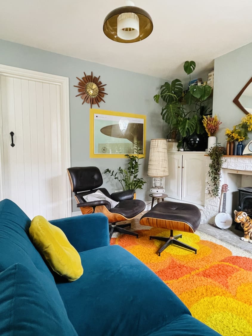 English Cottage Retro Interior Tour Photos | Apartment Therapy