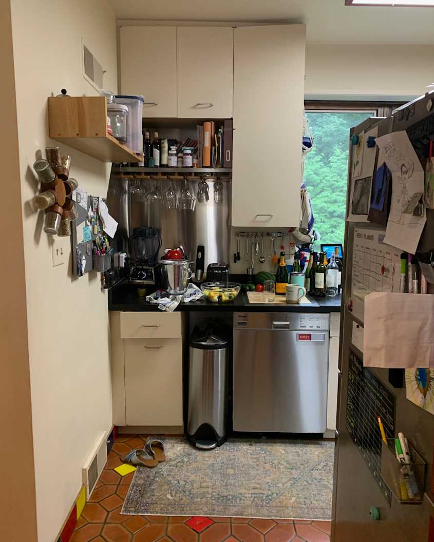 A Dead-End Galley Becomes a “Midi-Malist” Dream Kitchen | Apartment Therapy