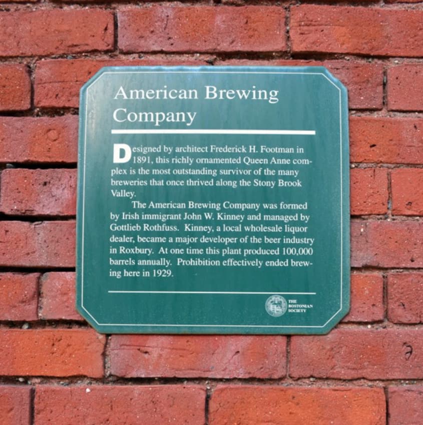 Brian & Kerry’s Brewery Loft | Apartment Therapy