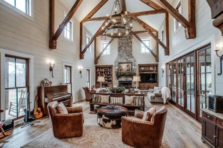 Miley Cyrus Buys a Modern Farmhouse in Her Tennessee Hometown ...