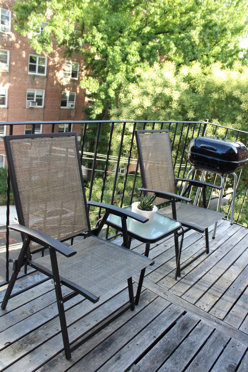 House Tour: A 525 Square Foot Vintage Modern Bronx Loft | Apartment Therapy