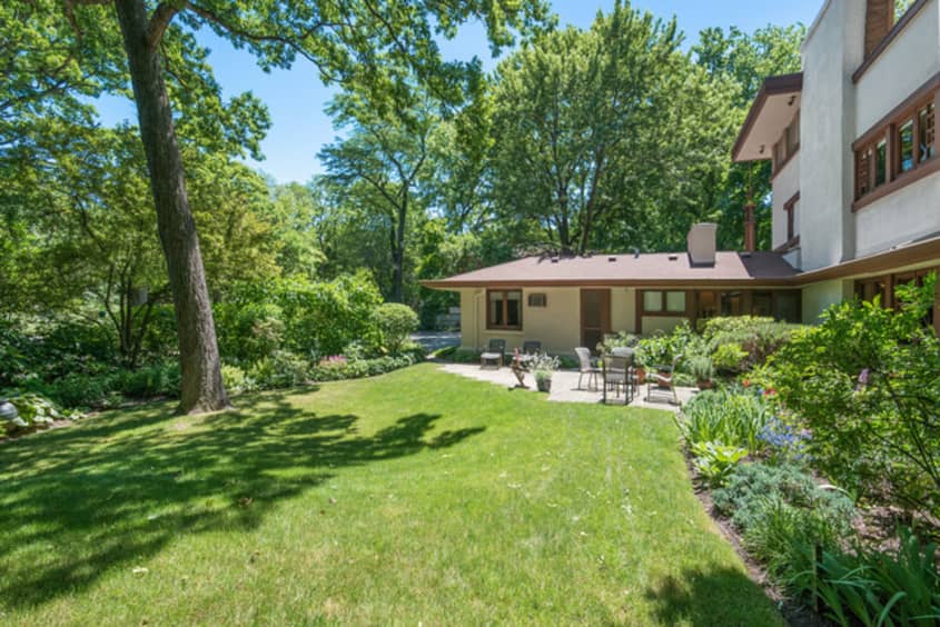 Both of Frank Lloyd Wright’s Booth Houses Are For Sale | Apartment Therapy