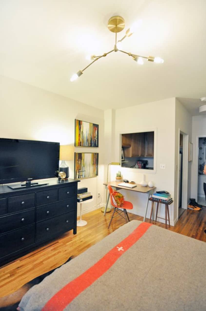 House Tour: A 295 Square Foot Modern Manhattan Studio | Apartment Therapy