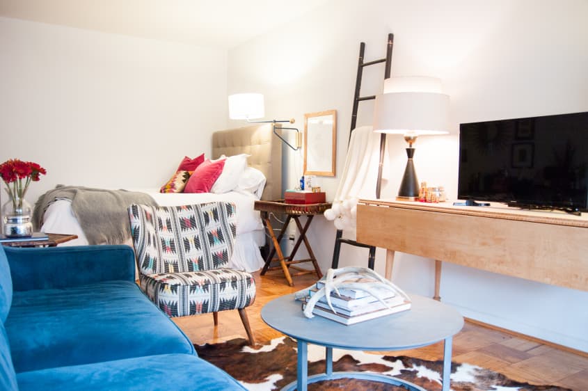 House Tour: A Cute & Colorful Studio Apartment in D.C. | Apartment Therapy