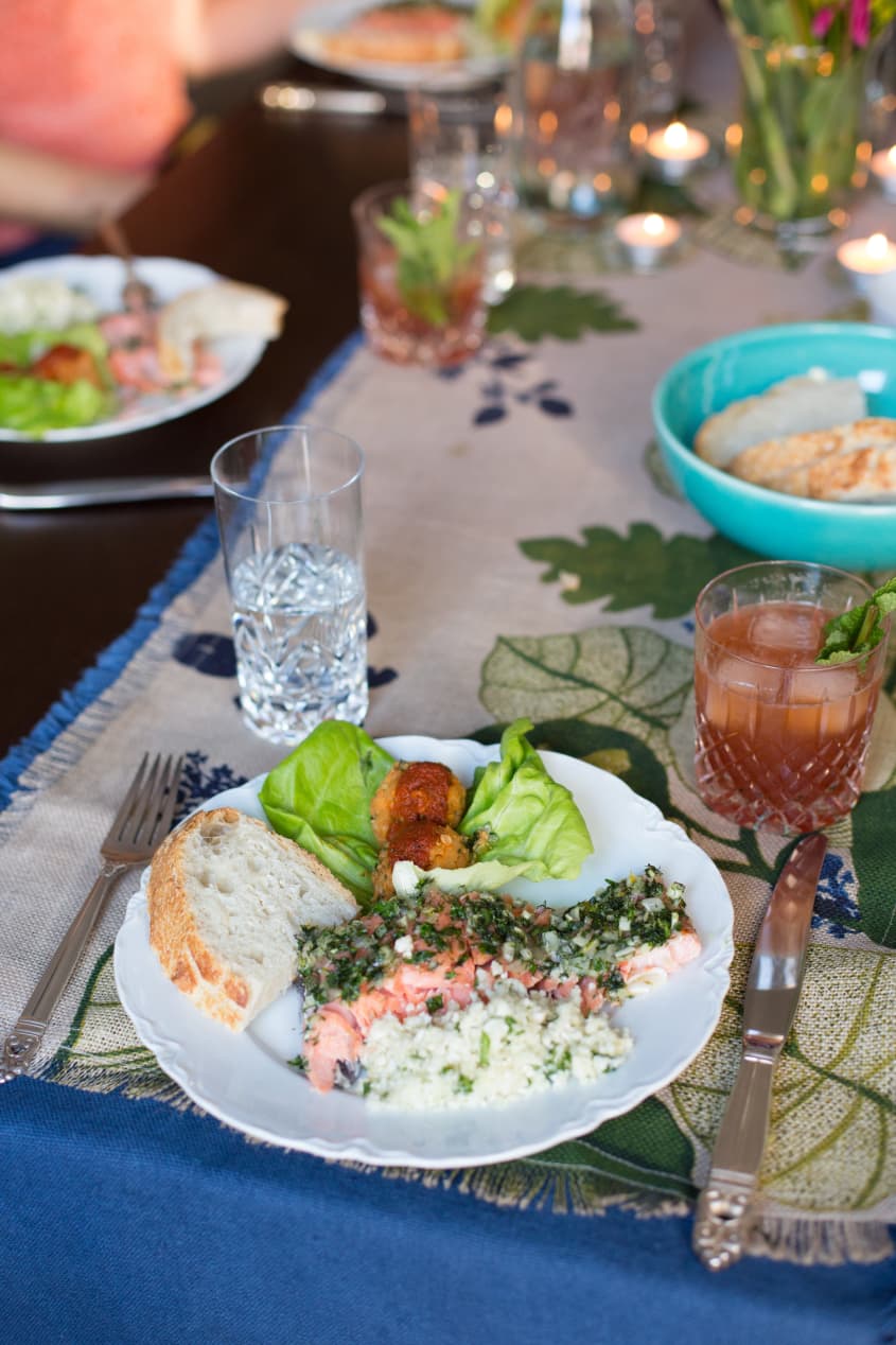 How We Hosted a Simple Sunday Dinner Party with a Little Help from The ...
