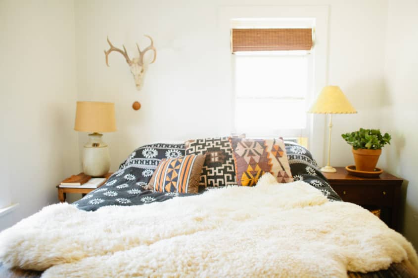 Pull It Off: Beds in Front of Windows | Apartment Therapy