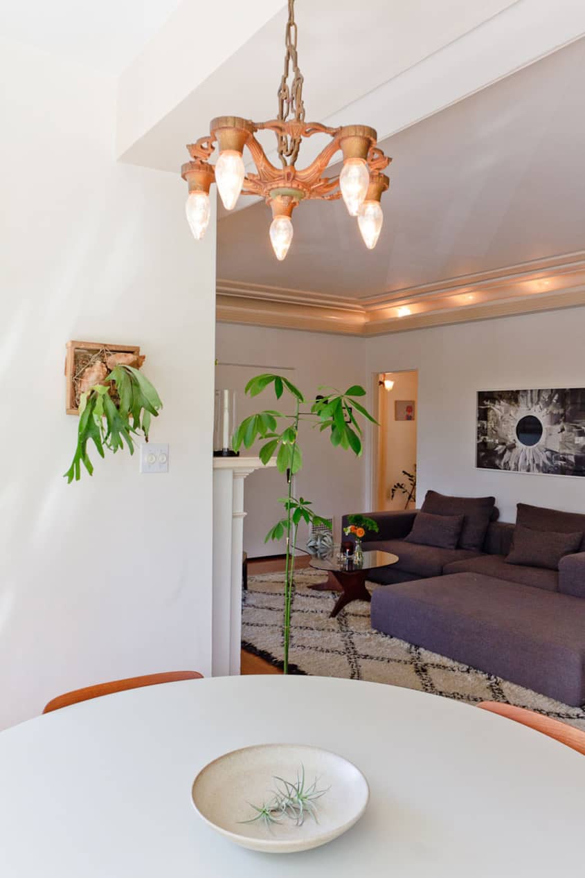 Samer’s 1930’s Streamline Moderne Apartment | Apartment Therapy