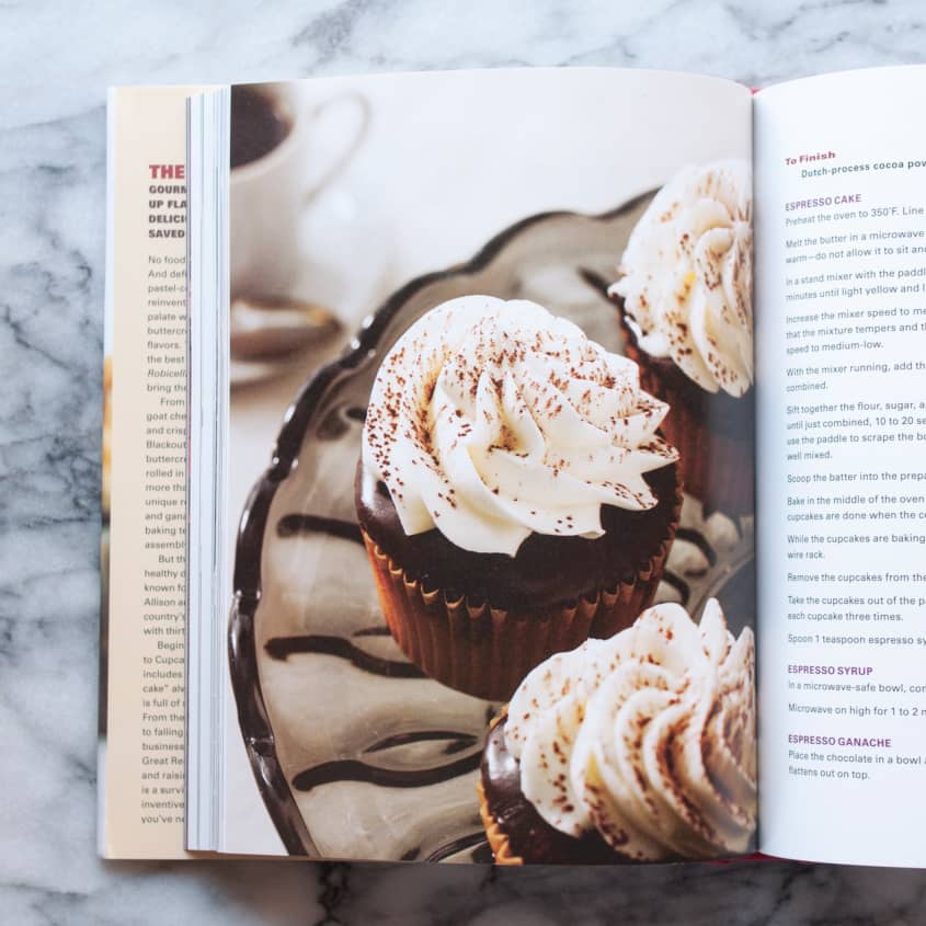 Robicelli’s: A Love Story, With Cupcakes by Allison & Matt Robicelli ...