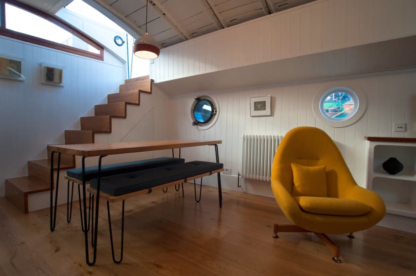 House Tour: A Restored 1925 Houseboat in London | Apartment Therapy