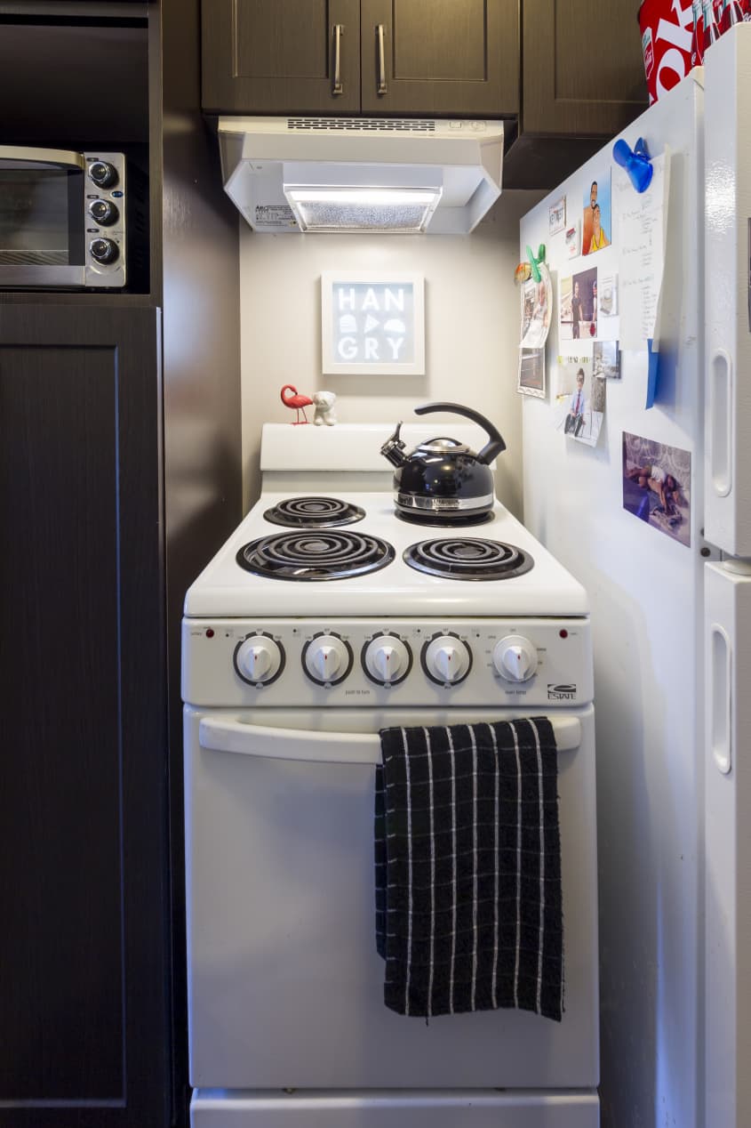 House Tour: A 365-Square-Foot Miami Studio | Apartment Therapy
