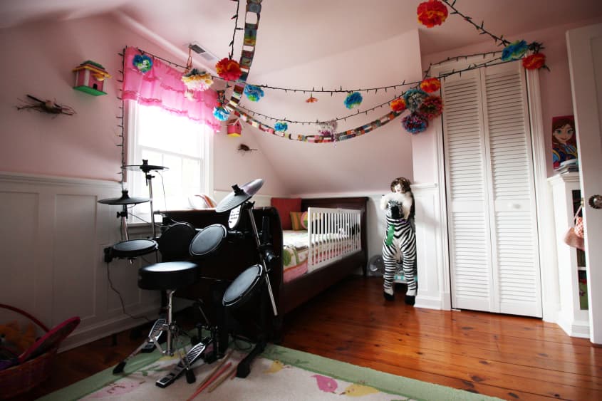 Jen & Andrew’s Colorful Bungalow | Apartment Therapy