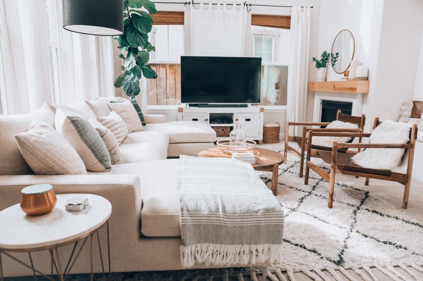 Builder Basic Rental Home Makeover Tour Photos | Apartment Therapy