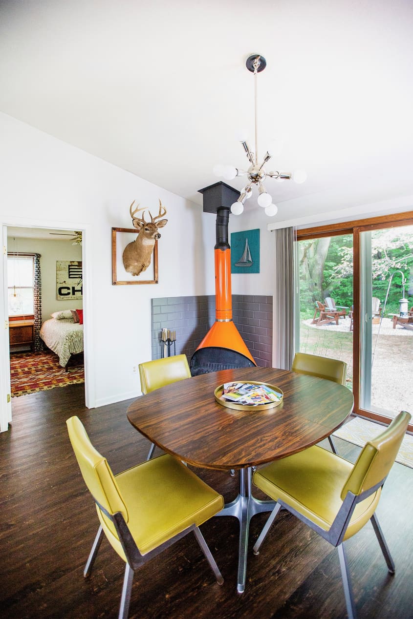 Mid-Century Modern Cute Cottage Cabin Tour | Apartment Therapy