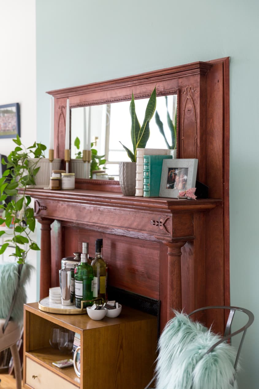 A Super Small 375-Square-Foot Studio Is Masterfully Arranged ...
