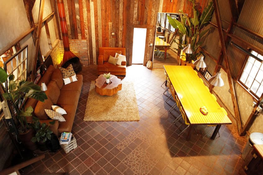 Corey’s Converted Barn | Apartment Therapy