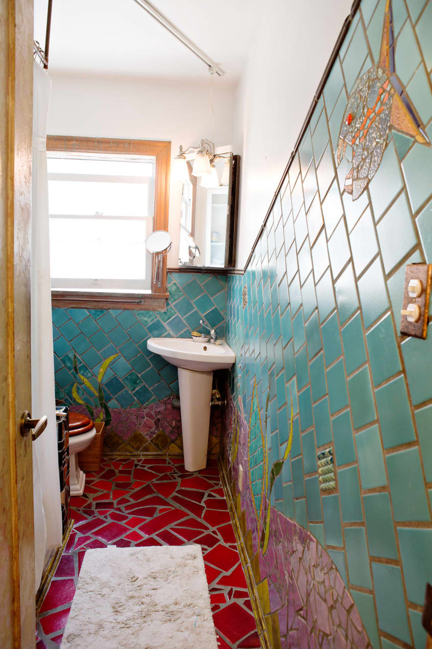 House Tour: A Creative California Bungalow & Backyard | Apartment Therapy