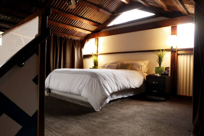 Corey’s Converted Barn | Apartment Therapy