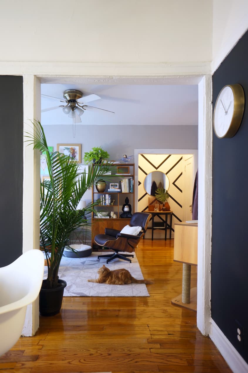 Small House Tour: A 550-Square-Foot Chicago Apartment | Apartment Therapy