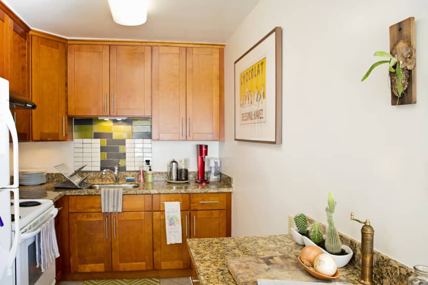 House Tour: Repurposed, Comfy & Colorful in California | Apartment Therapy