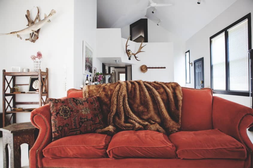 Hotel Tour: A Rustic Inn's Guest Rooms & Cottage | Apartment Therapy