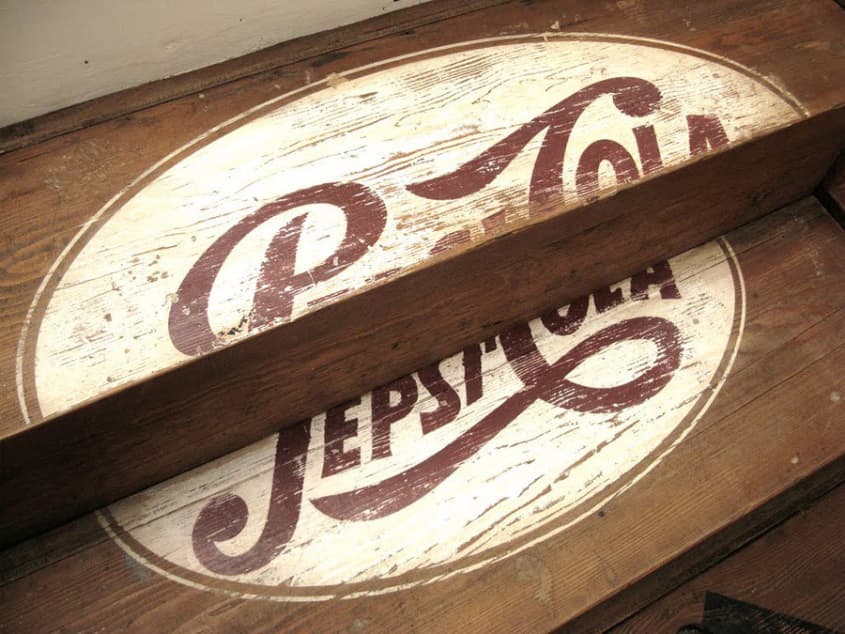 From Junk To Funk In Donna’s Handmade Home | Apartment Therapy