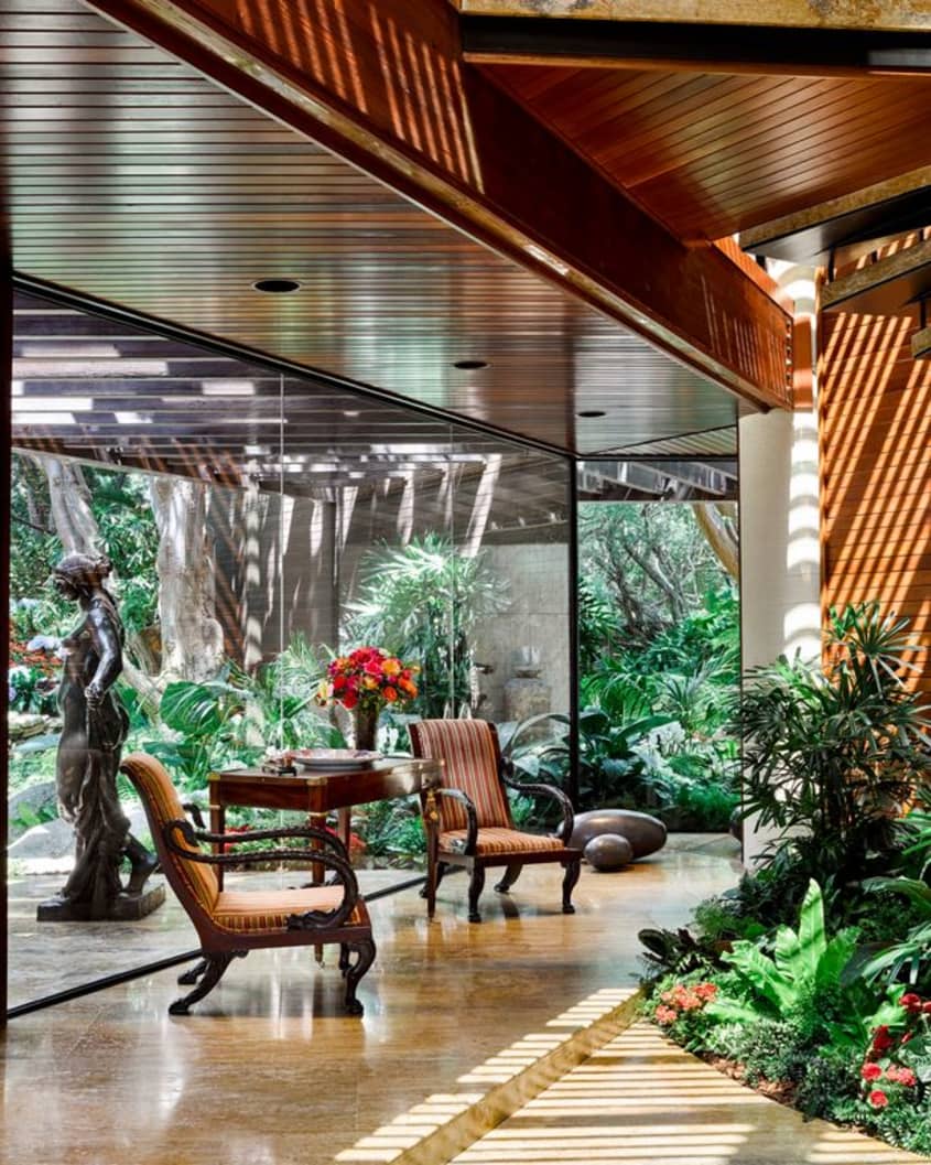 Johnny Carson’s Former Malibu Estate Asks $81.5 Million | Apartment Therapy