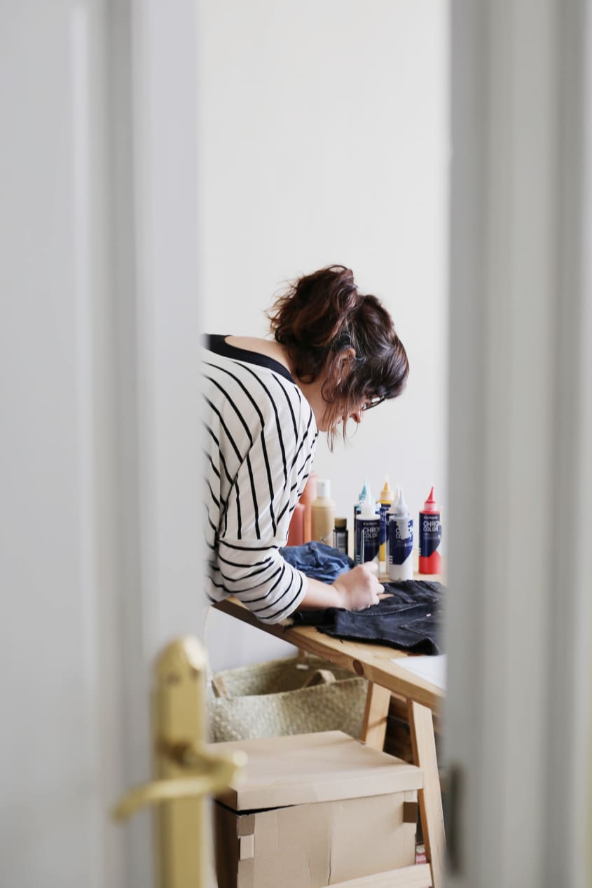 Workspace Tour: A Warm & Cozy Studio in Spain | Apartment Therapy