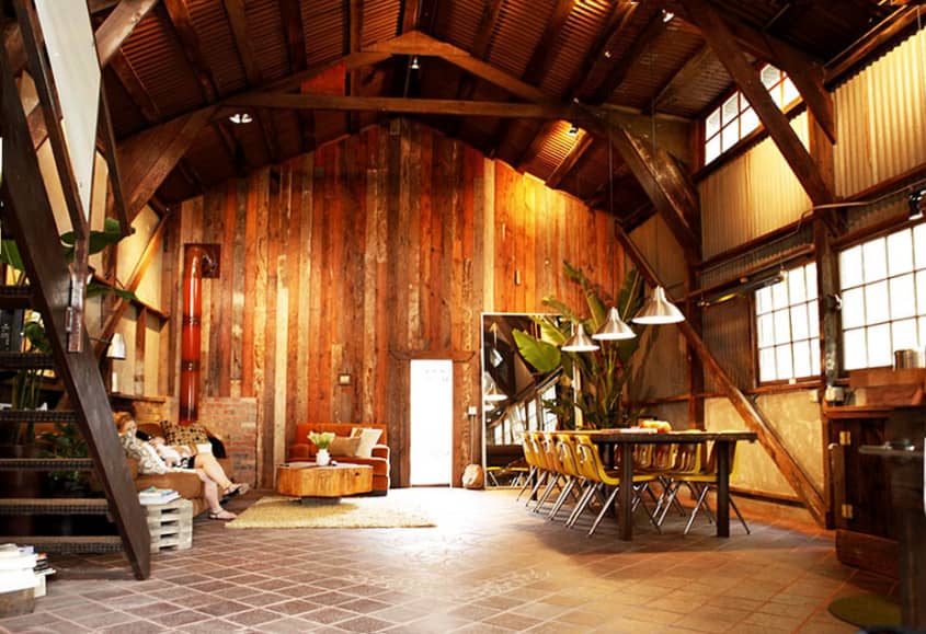 Corey’s Converted Barn | Apartment Therapy