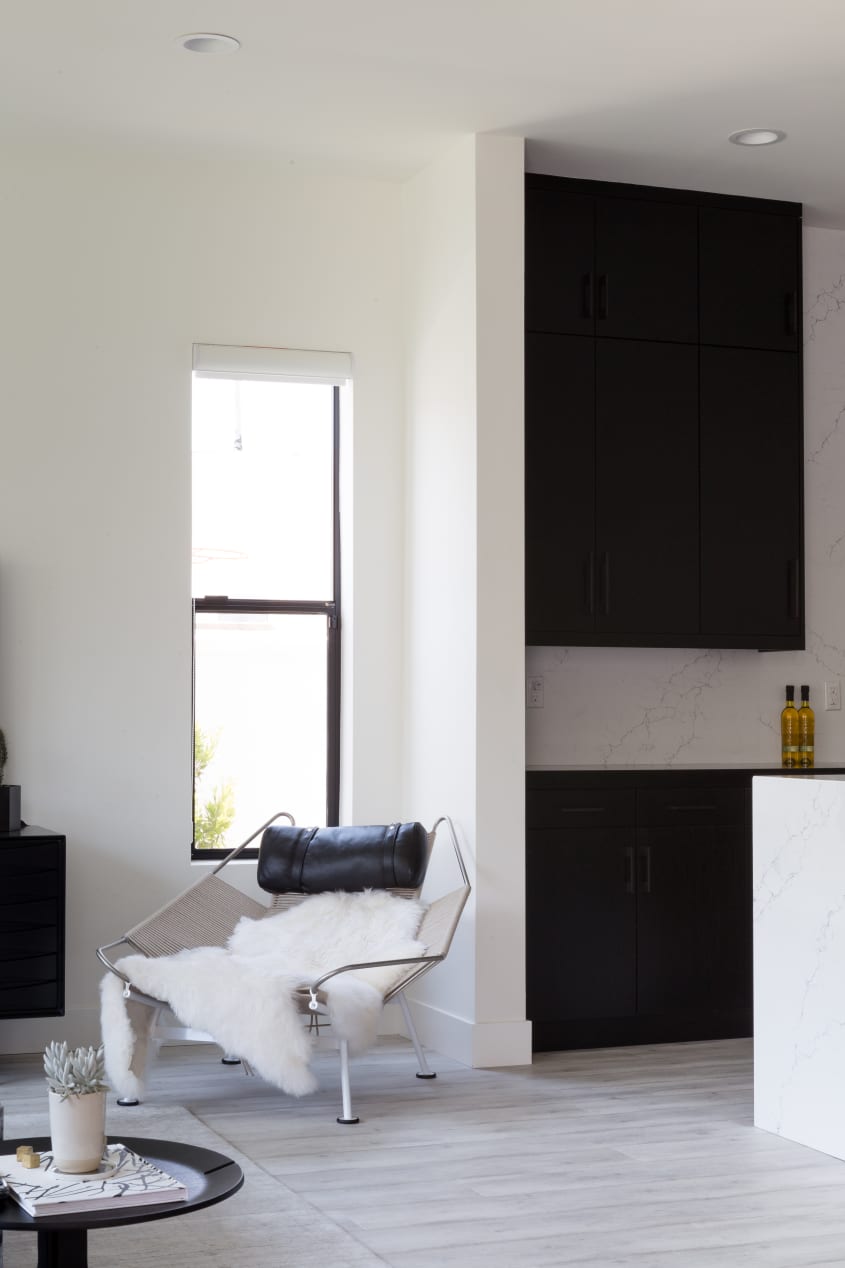 House Tour: A Minimal, Monochrome California Home | Apartment Therapy