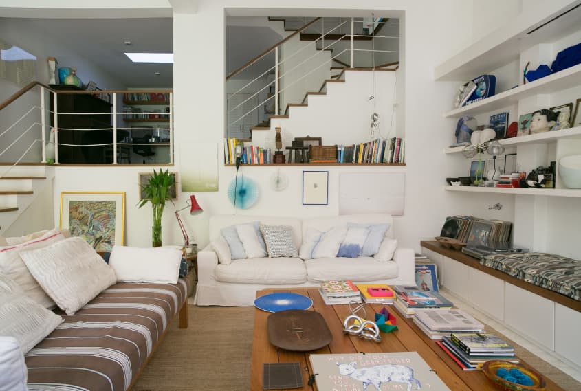 House Tour: A Stylist's Lush, Tropical Gem in Rio de Janeiro ...