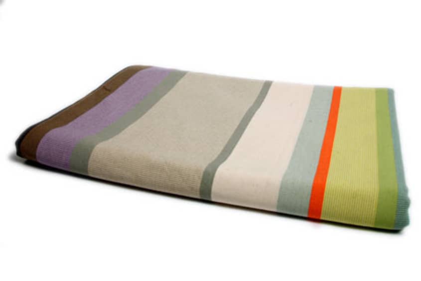 5 Tablecloths For Holiday Entertaining | The Kitchn