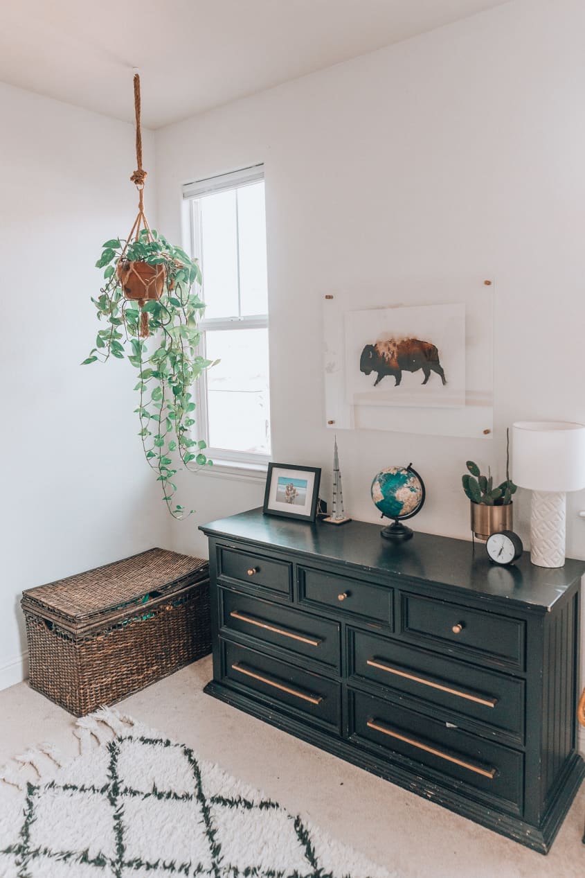 Builder Basic Rental Home Makeover Tour Photos | Apartment Therapy