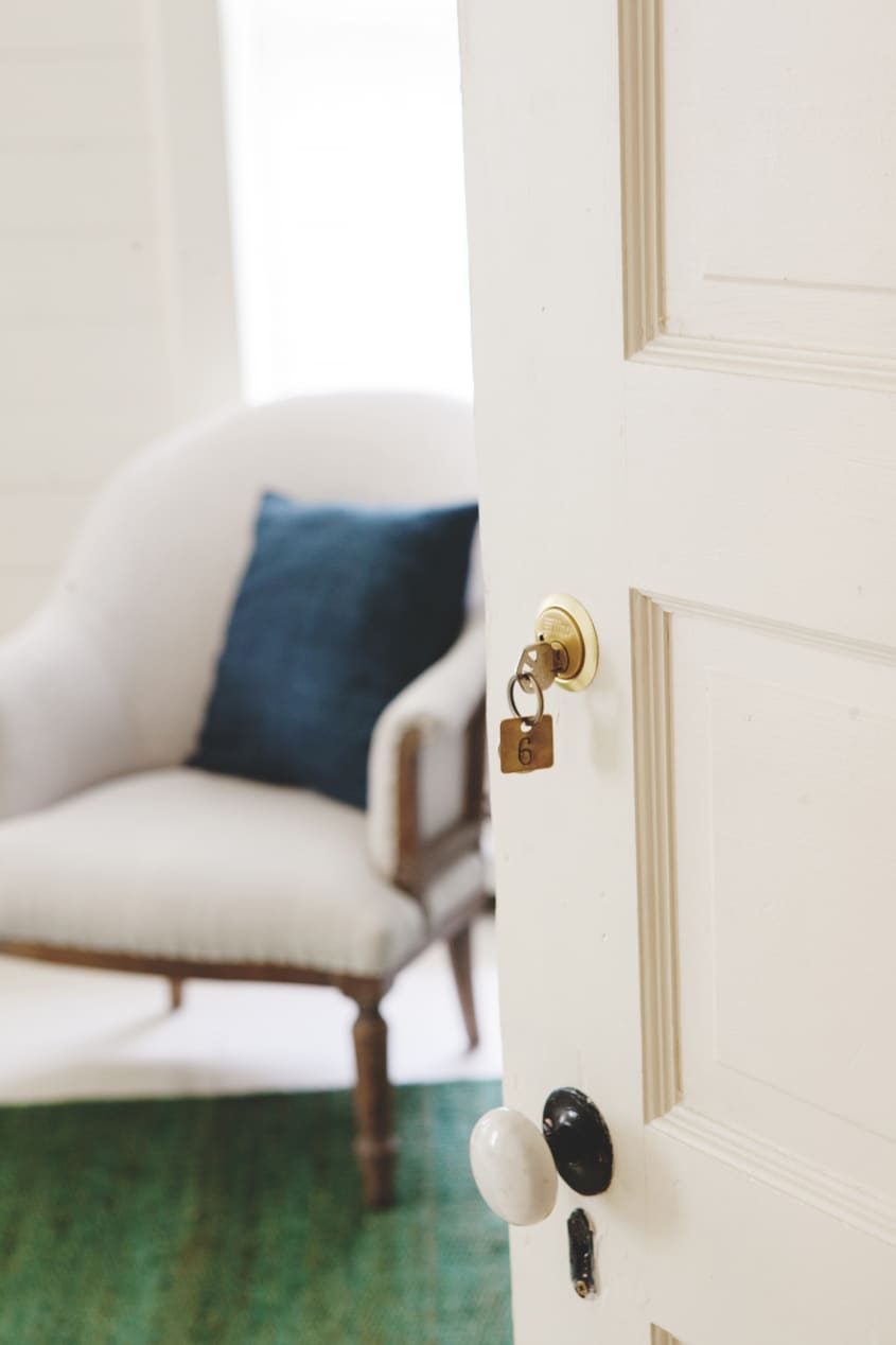 Hotel Tour: A Rustic Inn's Guest Rooms & Cottage | Apartment Therapy