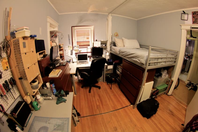 A Builder’s One Bedroom Workshop | Apartment Therapy