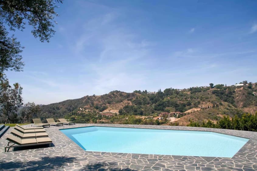 Adam Levine Sold His House to John Mayer | Apartment Therapy