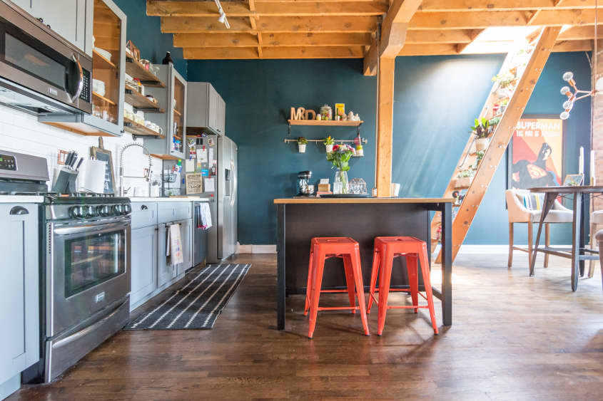 House Tour: A Renovated Industrial Modern Chicago Condo | Apartment Therapy