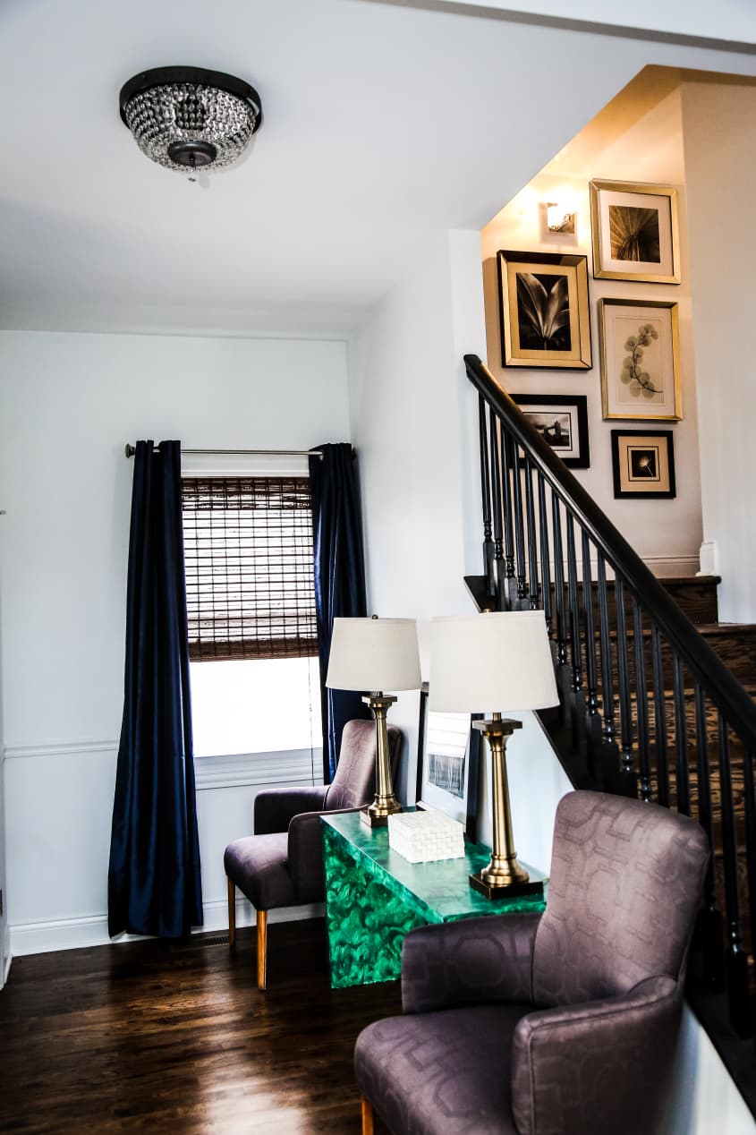 House Tour: A Cool, High-Contrast Chicago Home | Apartment Therapy