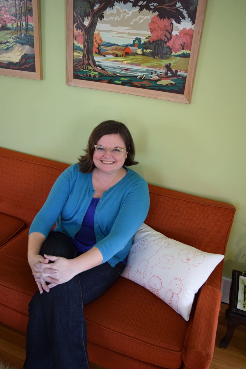 Lisa’s Artgoodies and Vintage Finds | Apartment Therapy