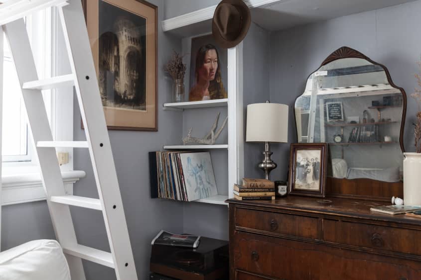 House Tour: A Tiny 190 Square Foot Studio in Toronto | Apartment Therapy